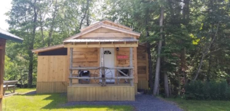 ADIRONDACK CABIN RENTAL #3 0.00 Acres Brantingham, NY $0.00